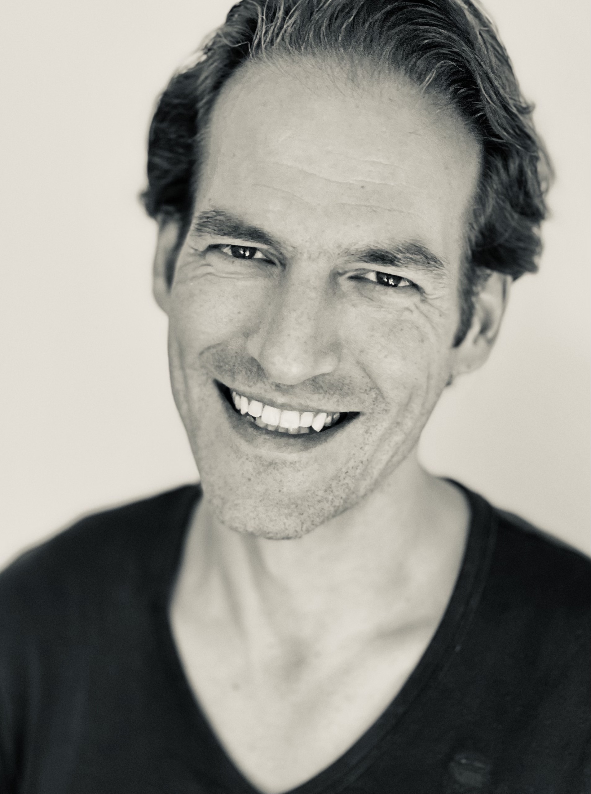 About - Philipp Ringli Art